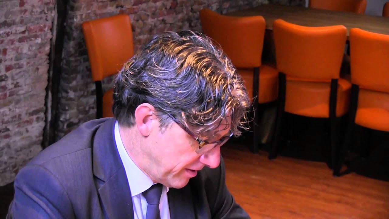 Bert Koops in Praatje Politiek deel 4 van 4 - YouTube