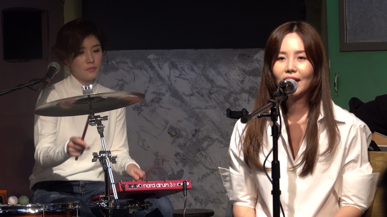[4K] 프롬(Fromm) - 달의 뒤편으로 와요, 171028 @사운드 바운드 - YouTube