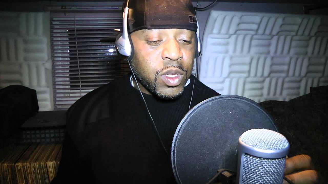 Cappadonna in the vocal booth - YouTube