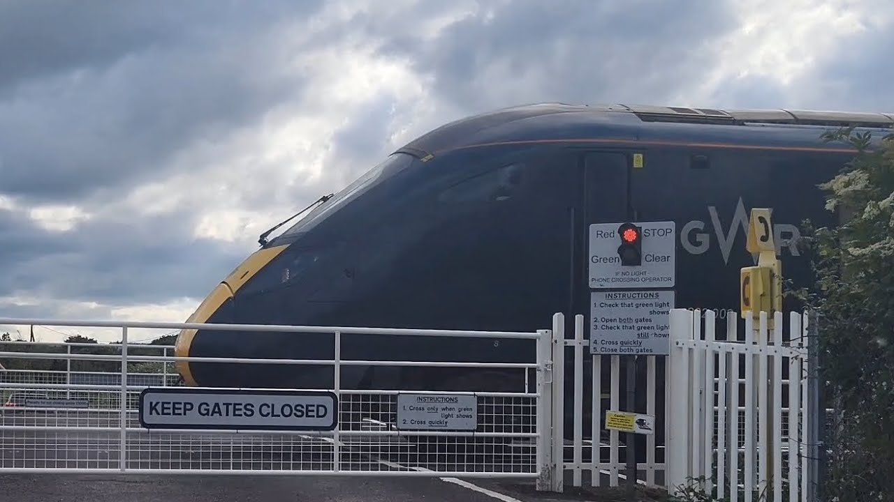 Meads User Worked Crossing - YouTube