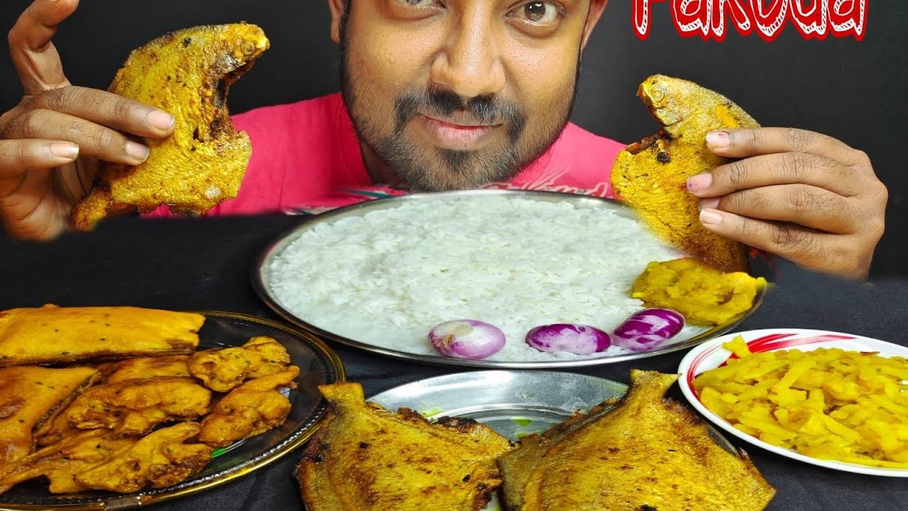 MASSIVE EATING,WATER RICE ,POTATO FRY LOTS OF PAKODA WITH FISH FRY ...