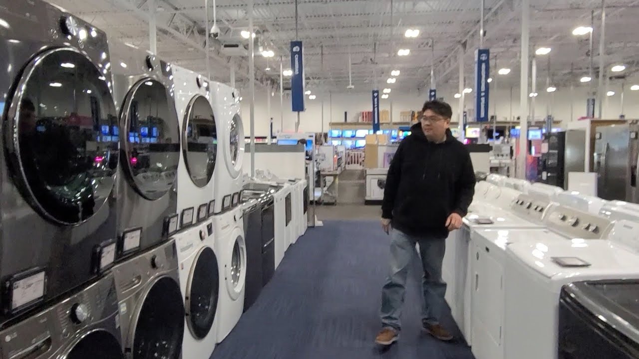 what's inside at Best Buy store - YouTube