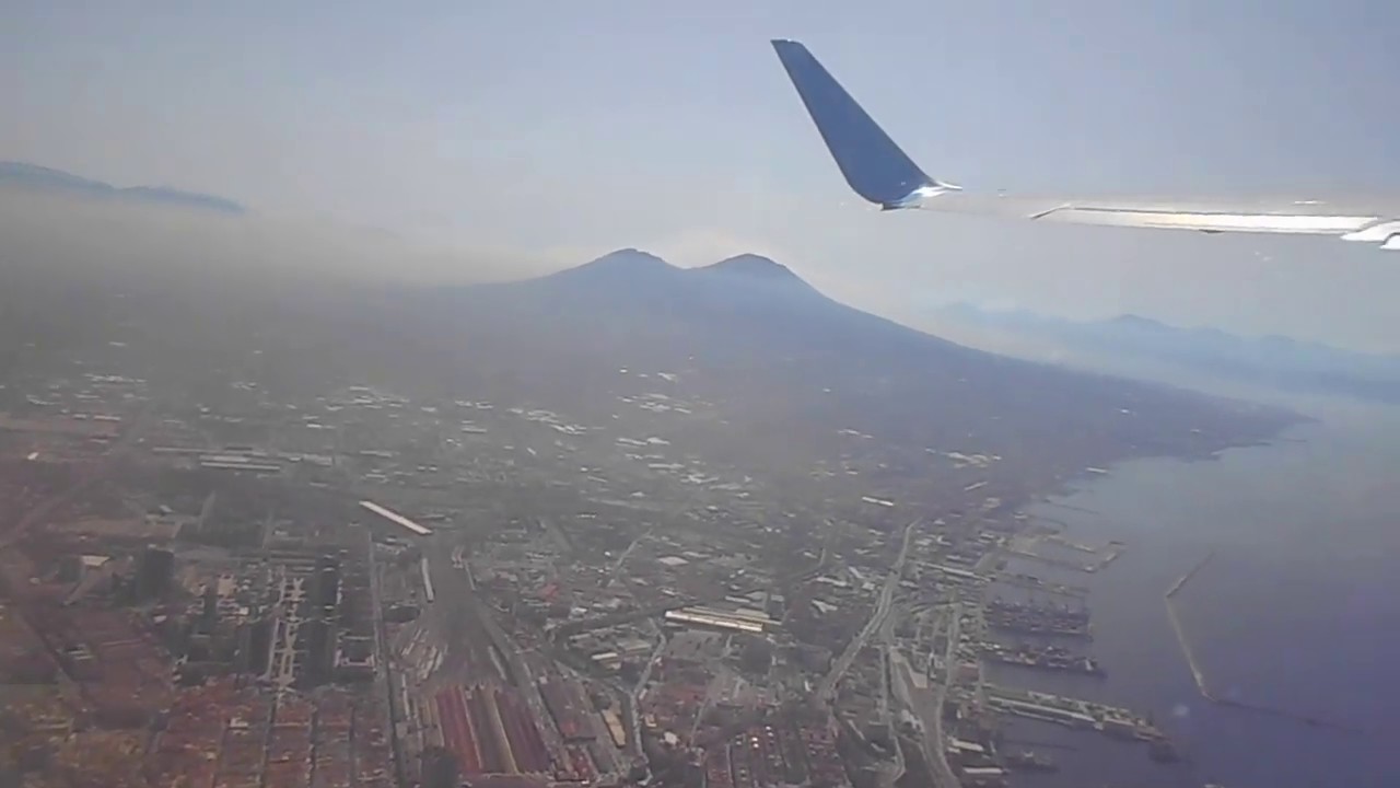 The most dangerous volcano in the world: Vesuvius - Naples - Italy ...