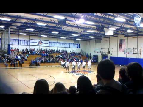 Eatonville high school twerk team!