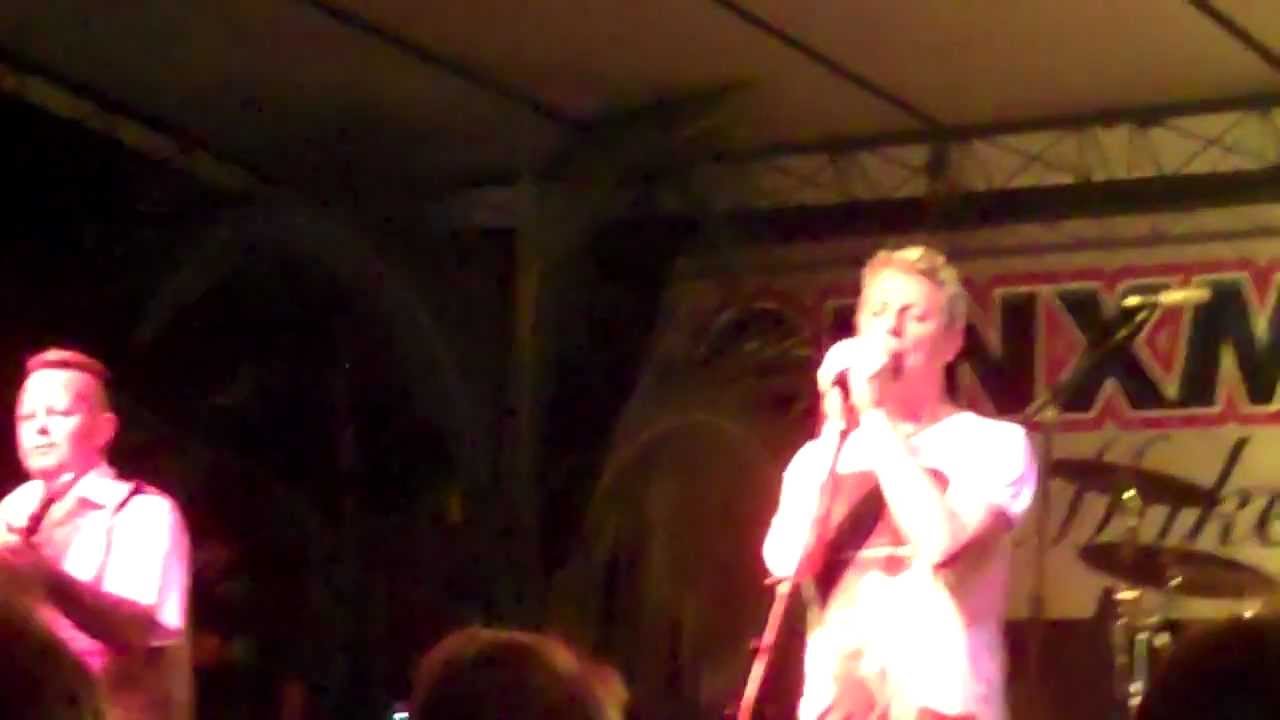 Modern English - Gathering Dust Live 2011 - YouTube