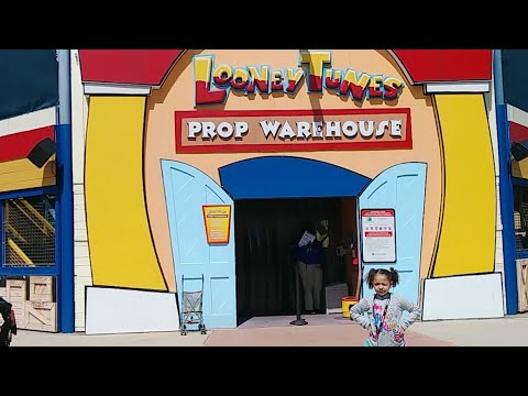 Looney Toon Prop House Fun - YouTube