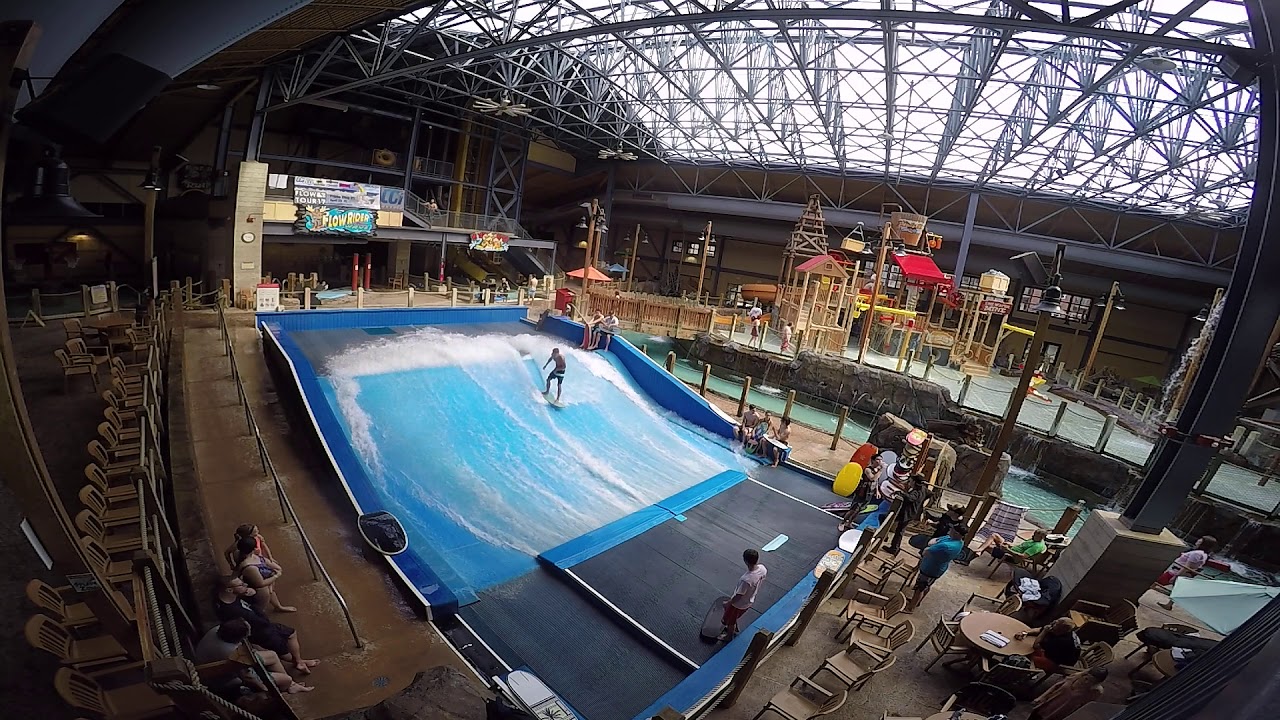 FlowRider Surf Machine at Silver Rapids Indoor Waterpark and Resort ...