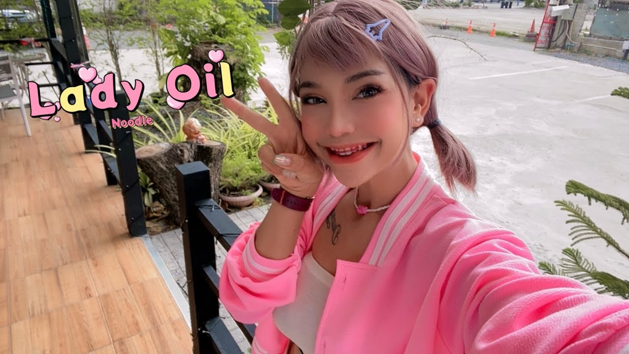 LIVE Street Food Community 🌍 Adventures of Noodle Lady in Bangkok ...