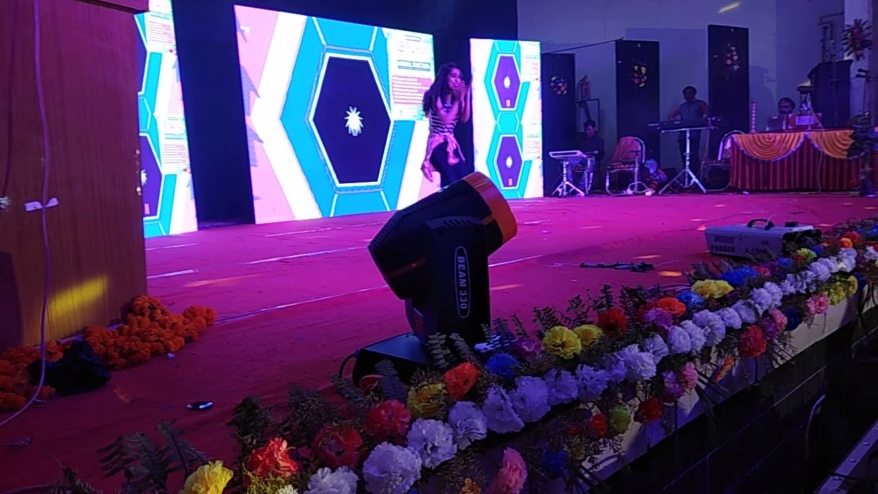 DEEP ENGLISH SCHOOL Song bom diggy diggy bom bom By Nawed Brand - YouTube