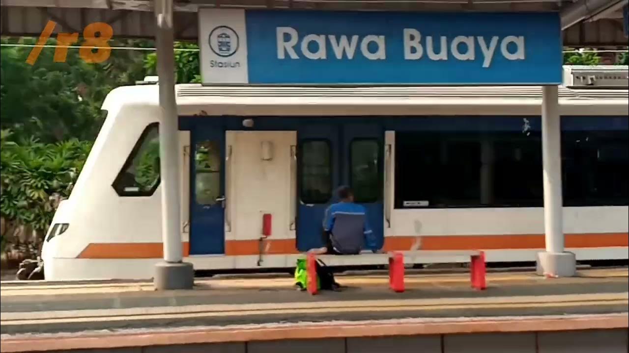 Siang siang di stasiun Rawa Buaya - rute Jakarta duri - YouTube