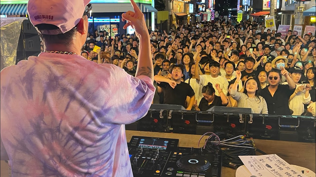 이하늘 of DJ DOC - Run to you @익산edm페스티벌 - YouTube