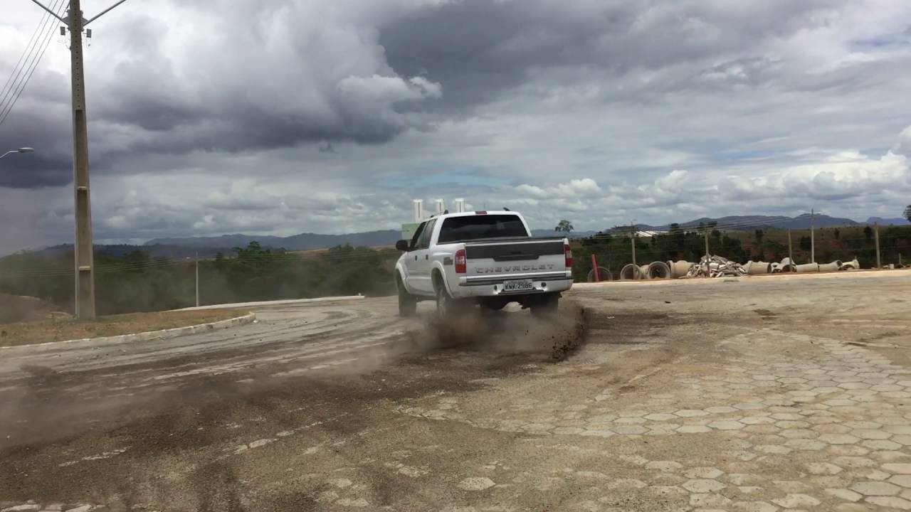 Chevrolet S10 Executive Drift Street - YouTube