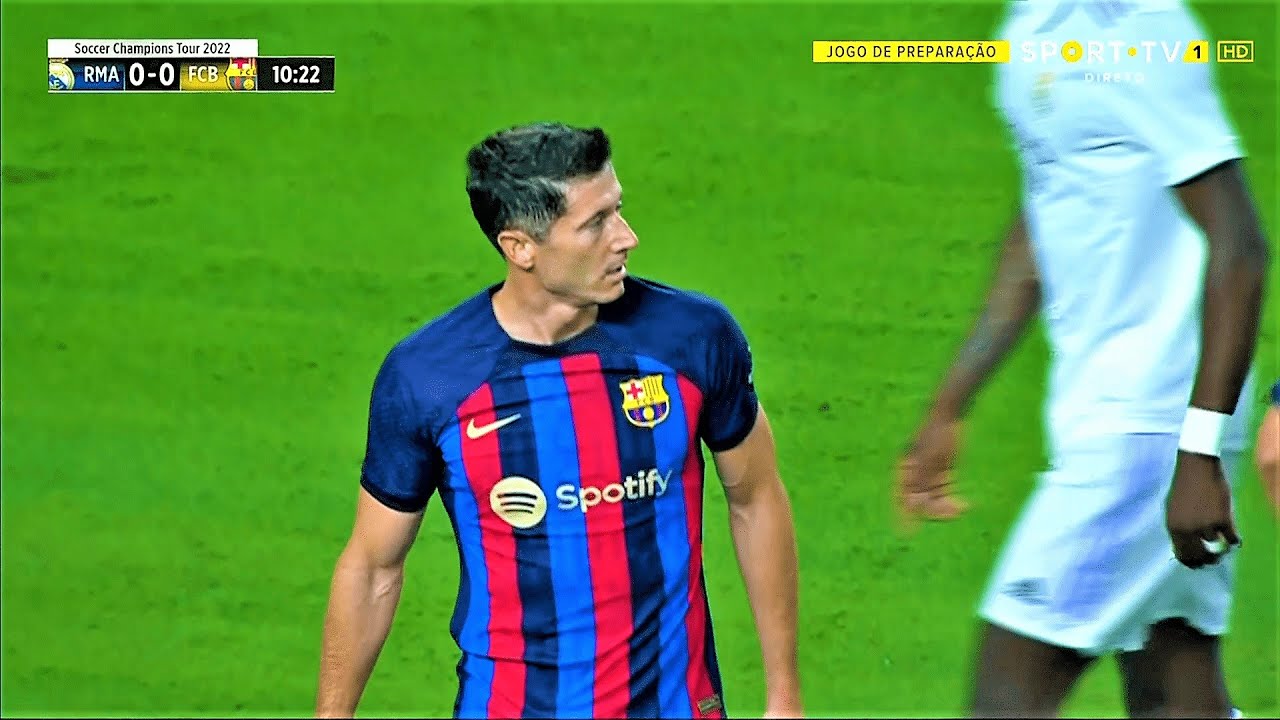Robert Lewandowski Barcelona Debut vs Real Madrid | 2022-23 - YouTube