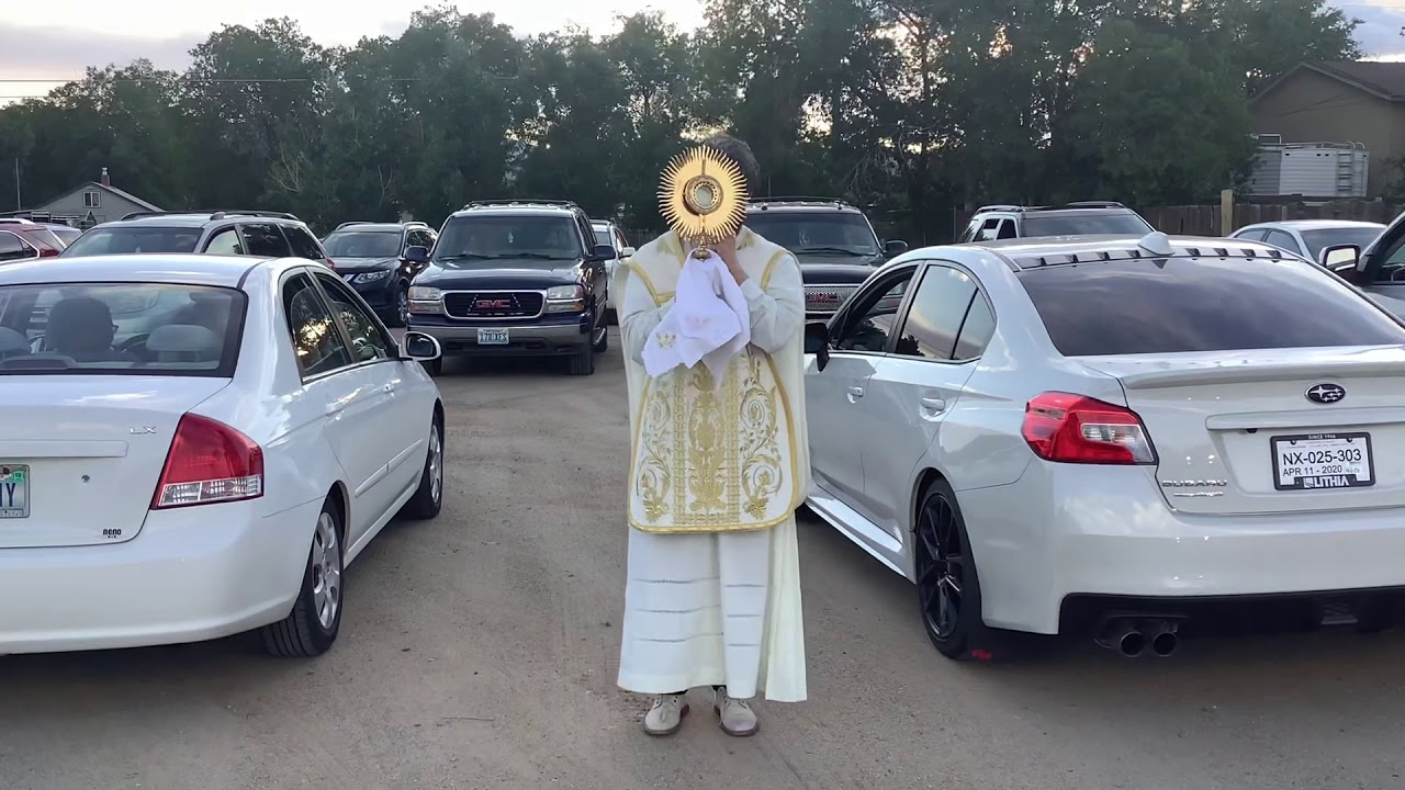 Padre Edgar PROCESIÓN PENTECOSTÉS Sun Valley reno - YouTube