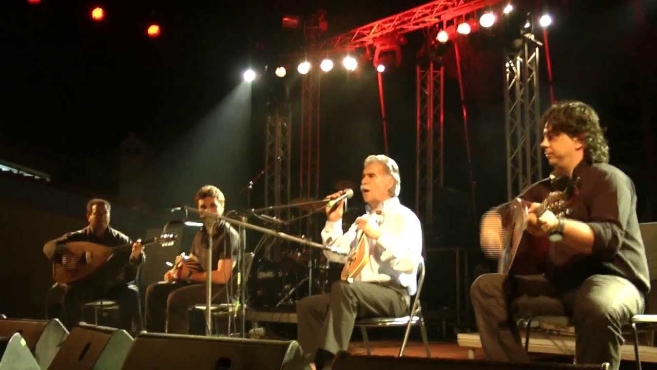 Επηραν οι γωνιες φωτια & Μαδαρες μου Χανιωτικες | Βασίλης Σκουλάς - YouTube