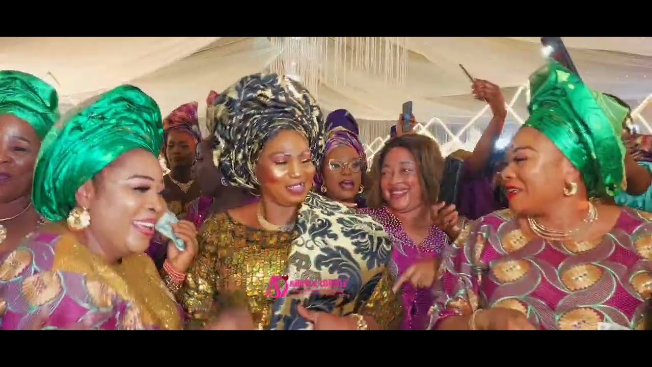 How Lagos Society Woman,Alh.Arewa Omowunmi Agemo throws talk of the ...