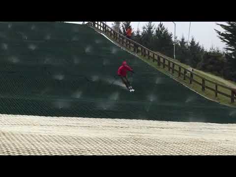 Ski Club of Ireland Dry slope skiing IASI Level 1 Assessment - YouTube