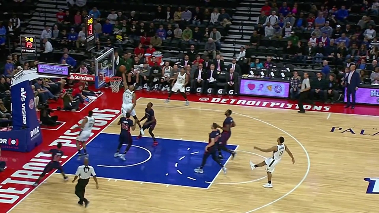 Parker Alley Oop to Antetokounmpo Bucks vs Pistons October 30, 2016 ...