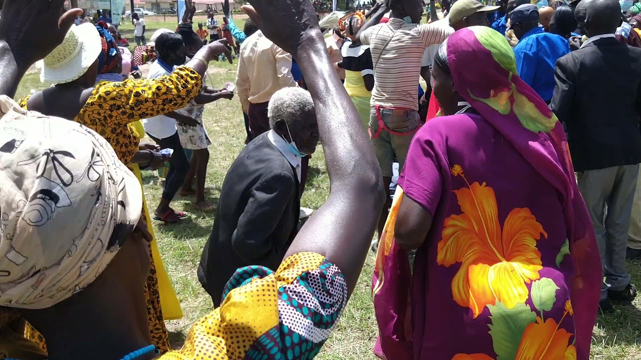 Kakwa Traditional dance - YouTube