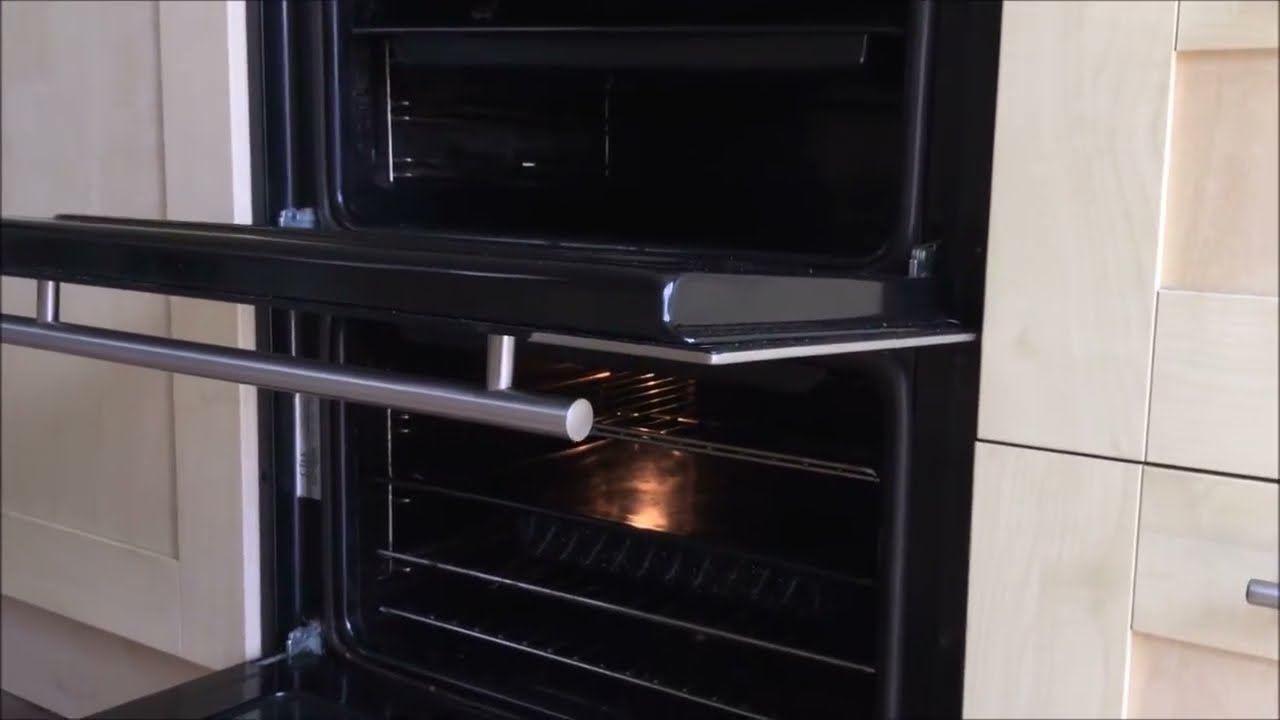 CDA CD709SS Built In Electric Double Oven - YouTube