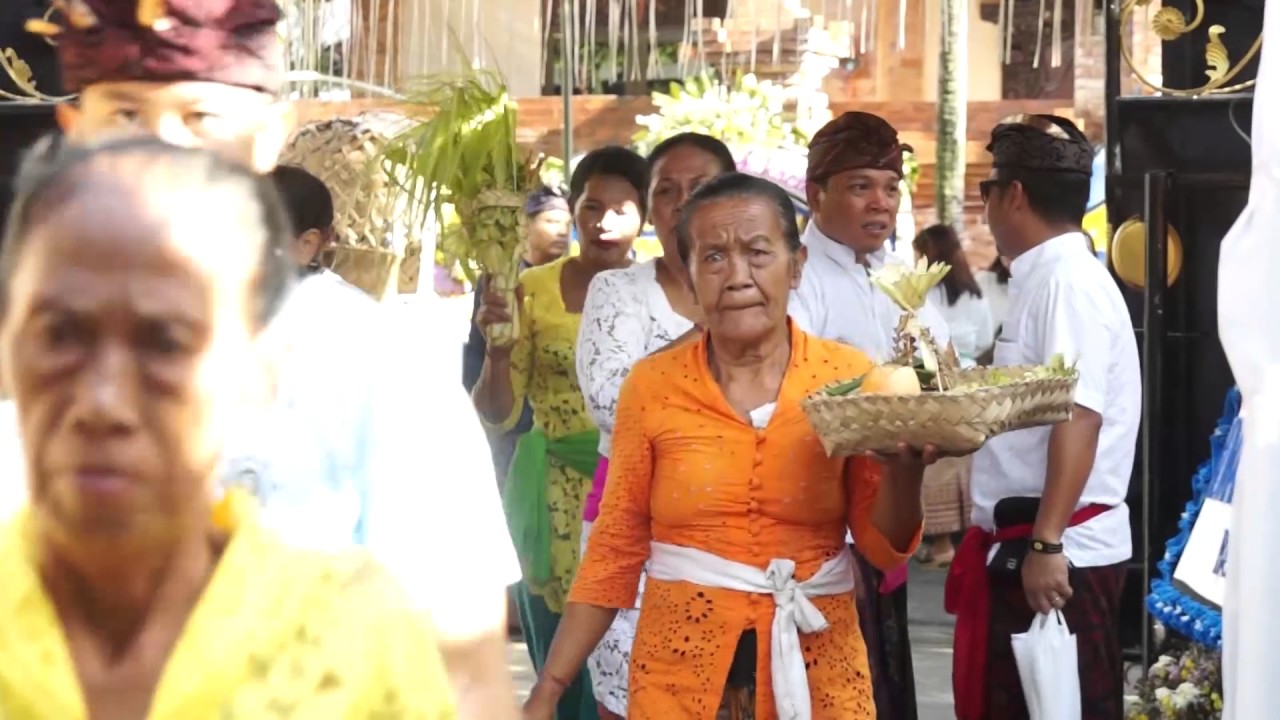 UPACARA PITRA YADNYA LAKSMA (PURN) I MADE SURADJA, GIANYAR 3 MARET 2017 ...