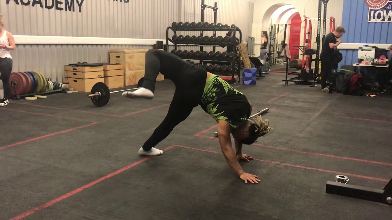 Flow : Squat, Tall Kneel, Crab Reach, Scorpion Reach, kick Sit and ...