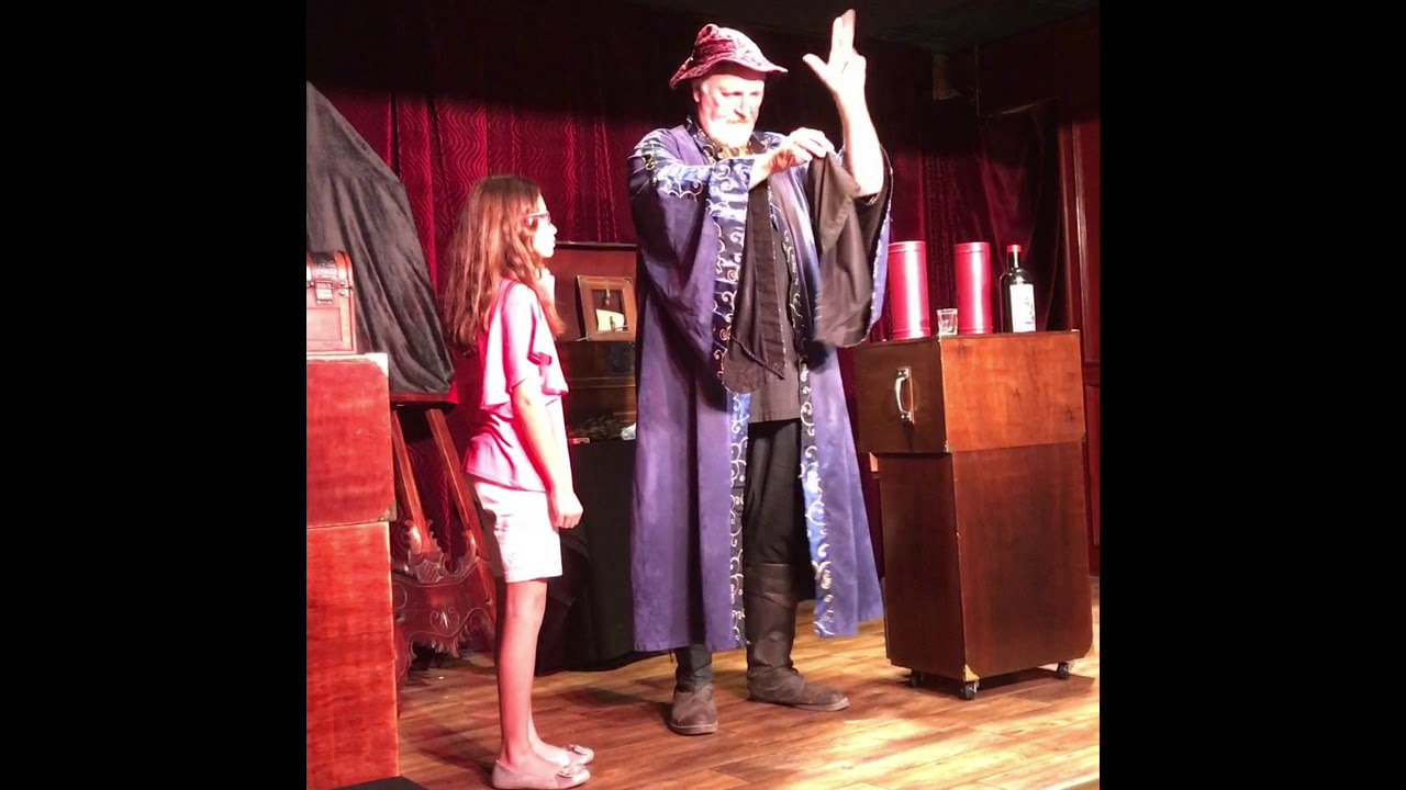 GIRLSWORLD: Madi at Merlins Magic and Comedy Dinner Theatre - YouTube