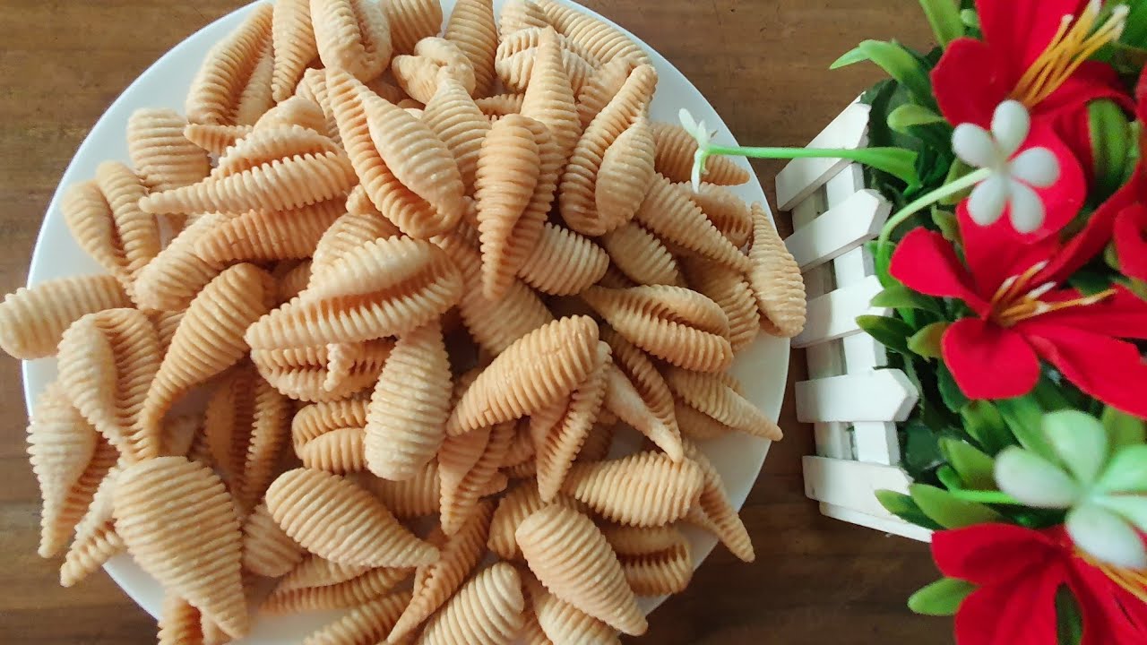 নরসিংদীর বিখ্যাত শামুক পিঠা/ঝিনুক পিঠা রেসিপি || মুখে স্বাদ লেগে থাকার ...