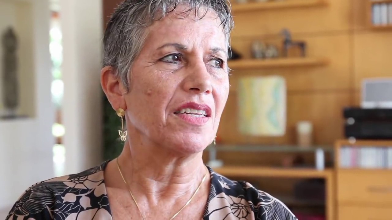 Nydia Rodríguez de Terranostra dice #SoyAmbientaDOS - YouTube