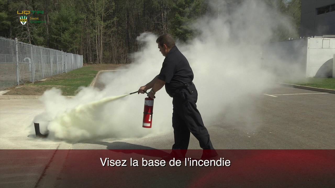 Utilisation d'un extincteur d'incendie - YouTube