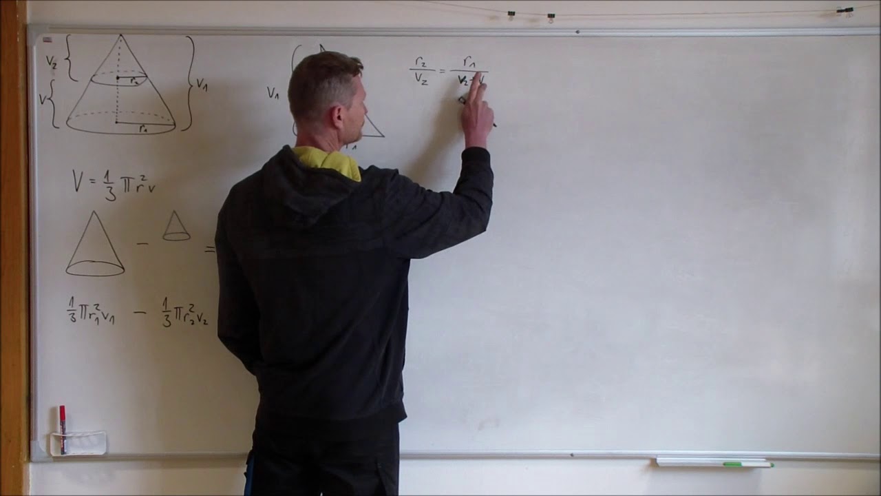 Komolý kužel - odvození vzorce pro objem - YouTube