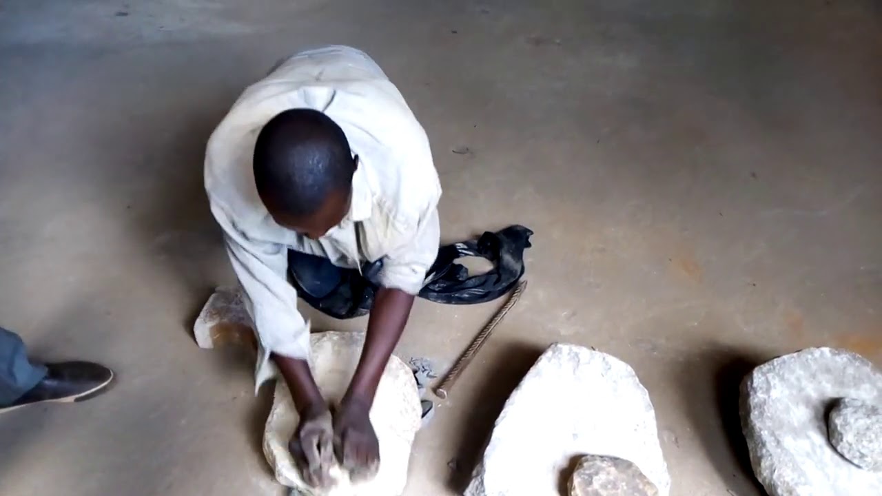 How Grinding stones were made for the Teso Kampala carnival - YouTube
