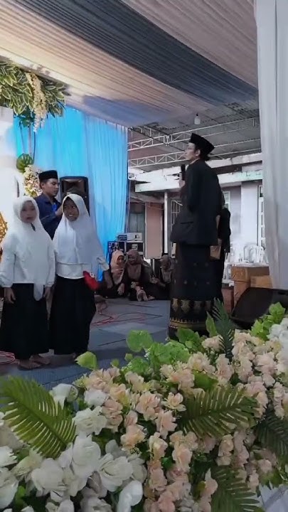Pembagian Hadiah Lomba dalam Rangkaian Acara Haflah Akhirussanah Pondok Pesantren Al-Ishlah 2024 ...