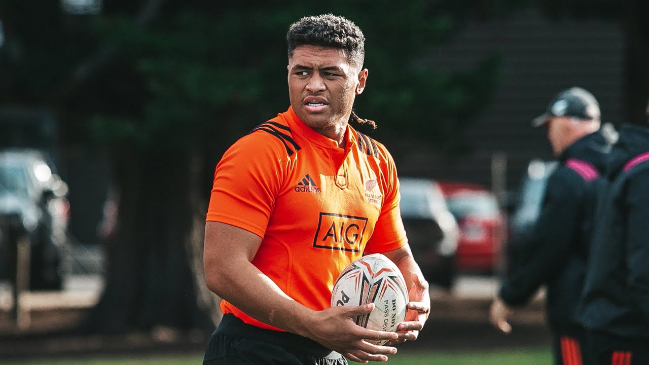 Caleb Clarke returns to Sevens - YouTube