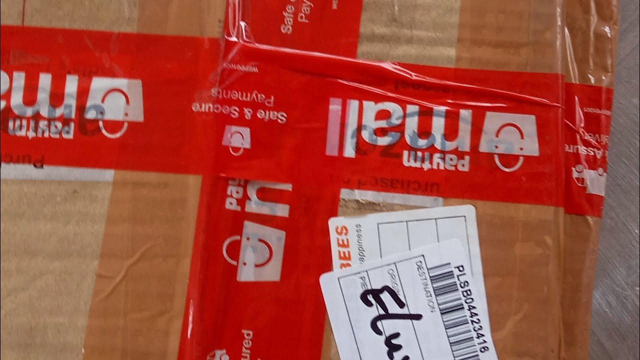 my first Unboxing friends - YouTube