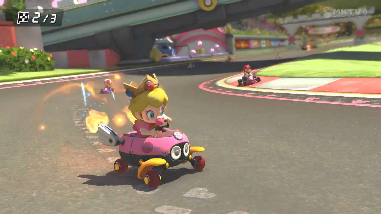Wii U - Mario Kart 8 - (N64) Royal Raceway - YouTube