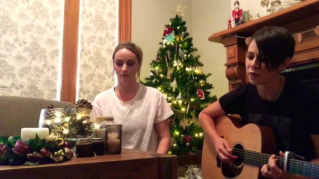 Silent Night/Pō Marie sung in Te Reo Māori - YouTube