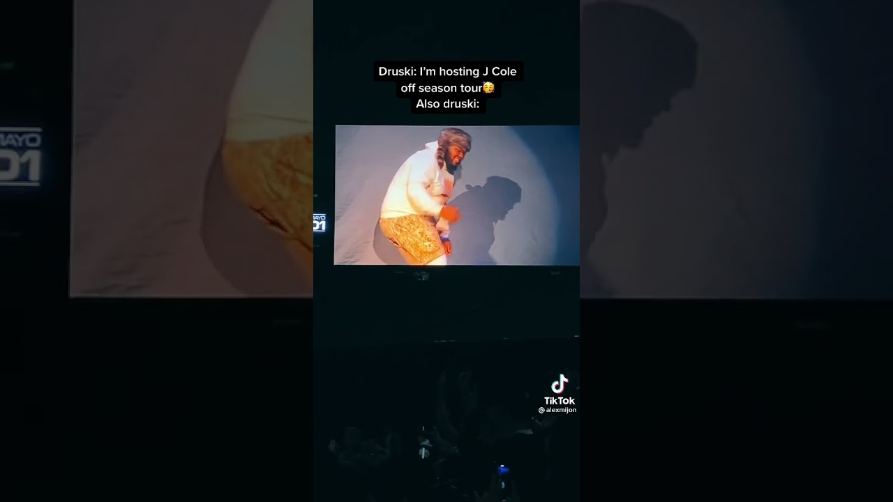 Druski Dances For The Crowd On J. Cole’s Tour - YouTube