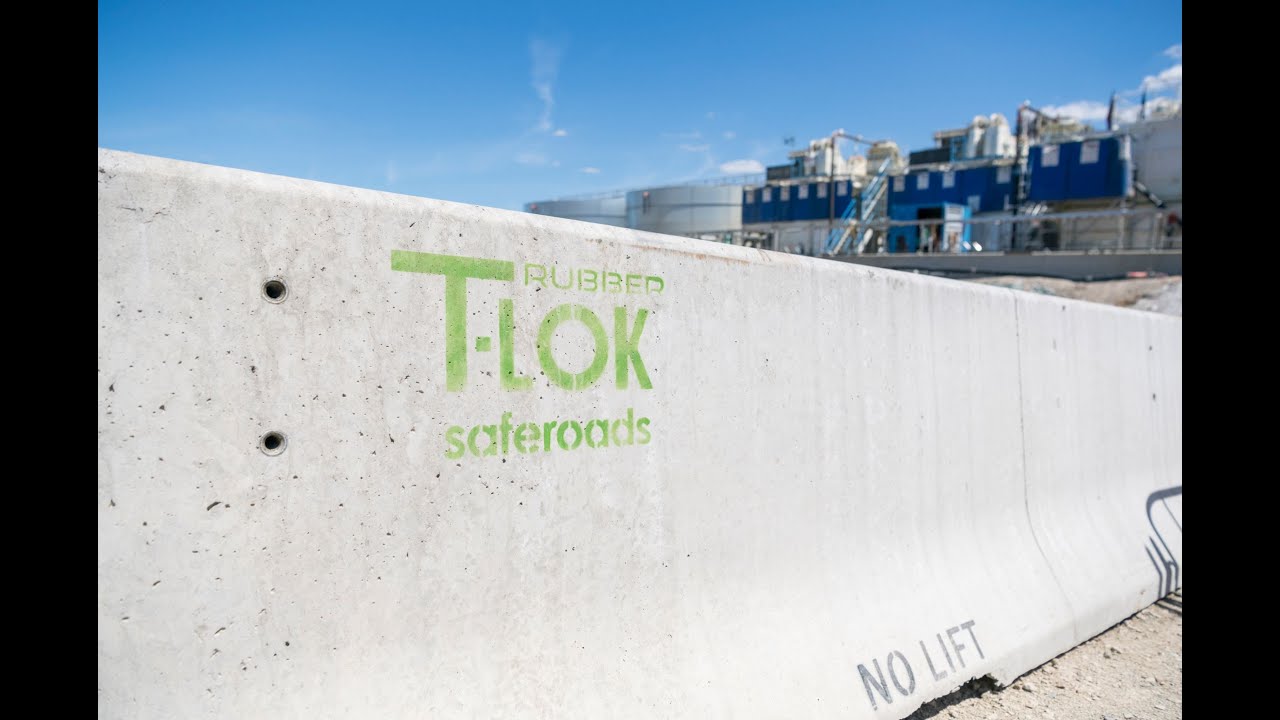T-Lok Barriers on North East Link - YouTube