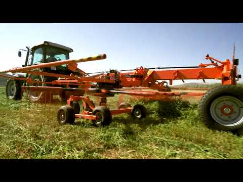 KE 720 Çift Rotorlu Ot Toplama Makinası
