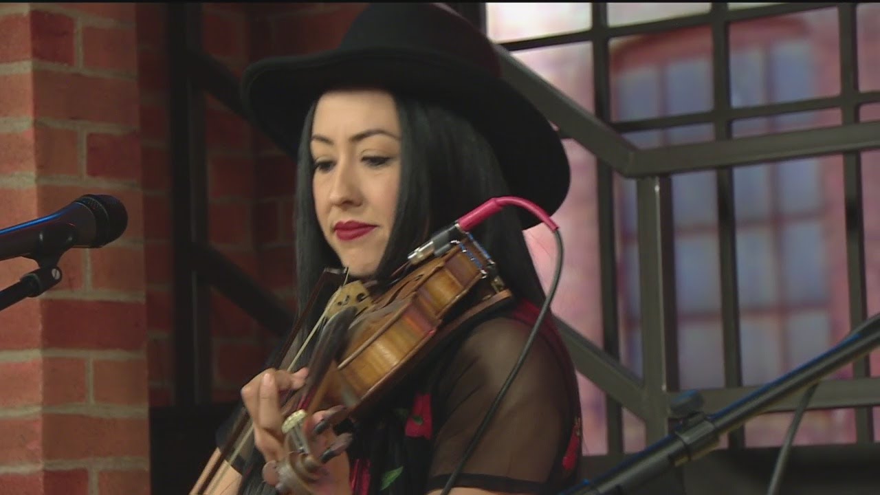 Trio Ellas - YouTube