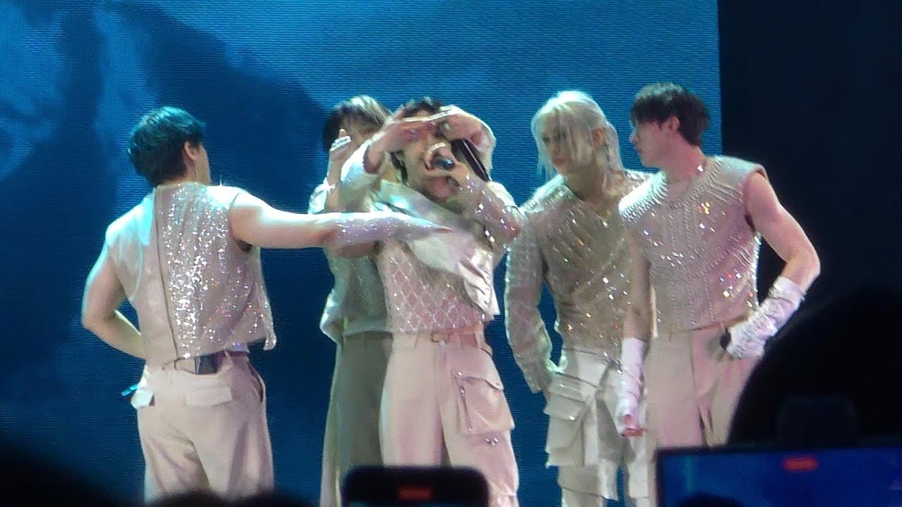 Thunderous - Stray Kids DominATE KSPO Dome Seoul Concert | 082424 - SKZ ...