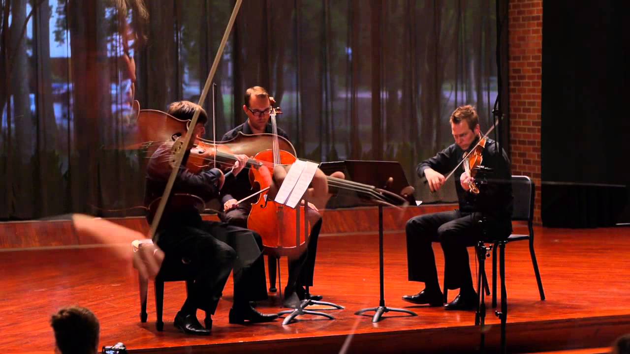 Schoenberg - String Trio, Op. 45 - YouTube