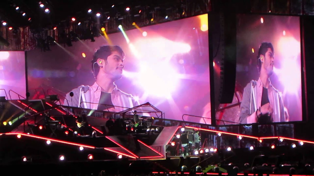 One Direction Croke Park What makes you beautiful - YouTube