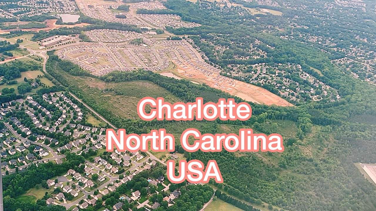 Airplane Landing AT Charlotte Douglas International Airport (CLT) in ...