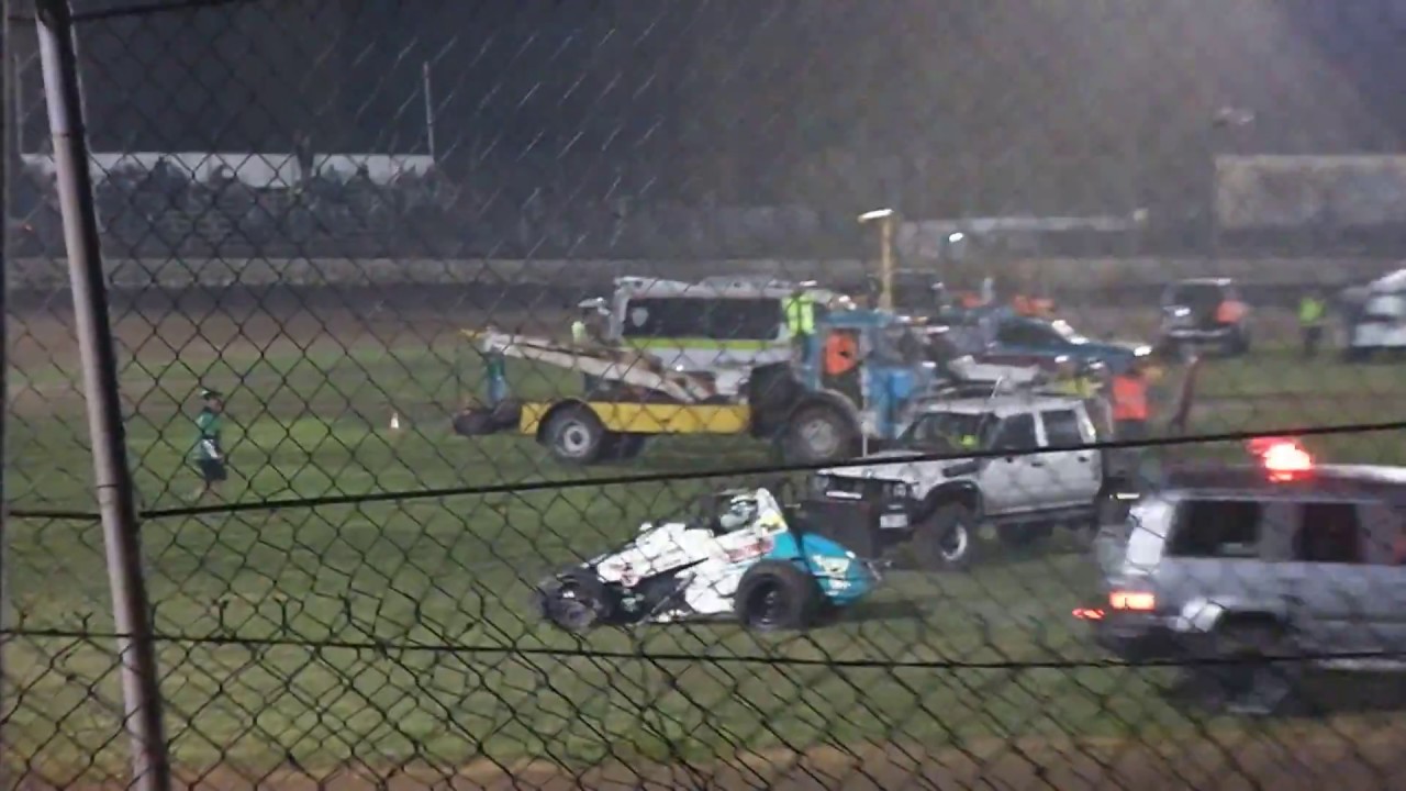 Massive Wingless Sprint Crash- Hobart Speedway 21/4/18 - YouTube