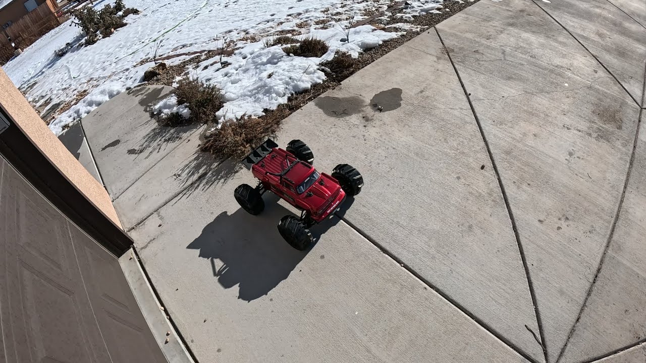 Arrma Outcast 8s w/proline Dupont paddle tires - YouTube