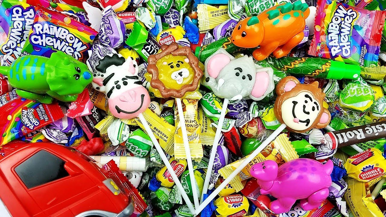 Five Little Monkeys Jumping On The Bed - Lollipops & A lot of Candy ...