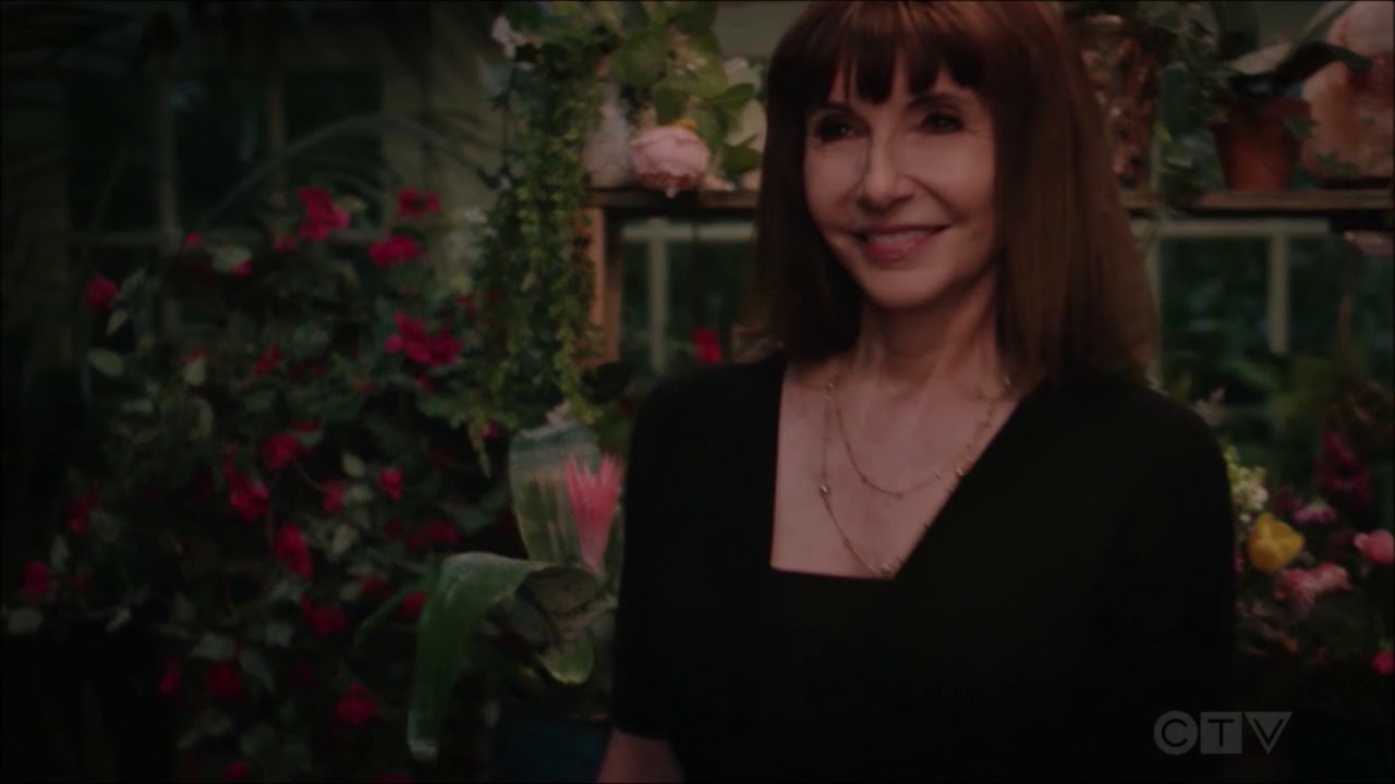 Zoey's Extraordinary Playlist - American Pie 2/3 [HD Full Performance ...