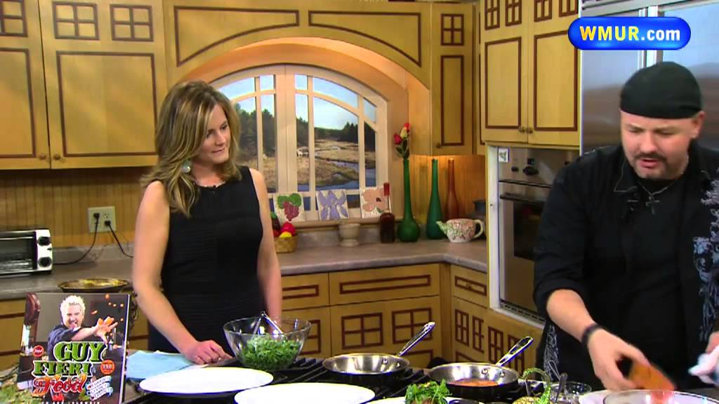 Cook's Corner: Salmon with arugula salad - YouTube